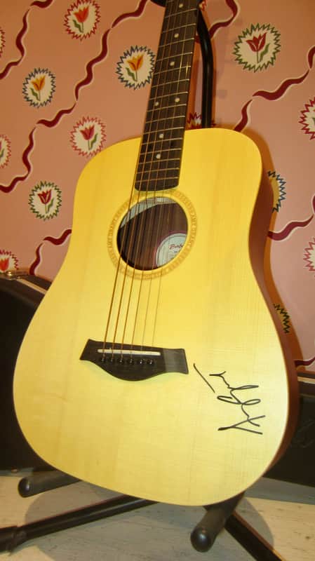 Taylor Model 305 Baby Taylor 1997 - Natural Signed By Amy | Reverb