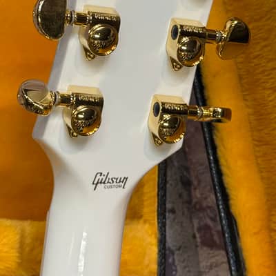 Gibson Les Paul Custom Alpine White New Unplayed Auth Dlr | Reverb