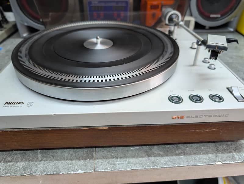 Phillips 212 Electronic Turntable Free Safe Shipping | Reverb