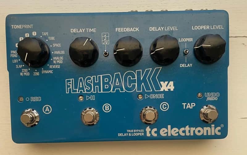 TC Electronic Flashback X4 Delay & Looper 2011 - 2019 - Blue | Reverb