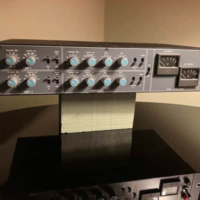 Neve 33609 Limiter / compressor 1983 metal knob | Reverb