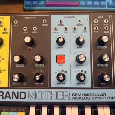 Moog Grandmother 32-Key Semi-Modular Analog Synthesizer 2018 | Reverb