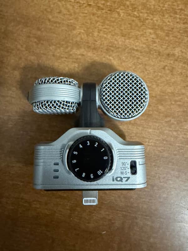 Zoom iQ7 Stereo iOS Microphone 2010s - Silver | Reverb