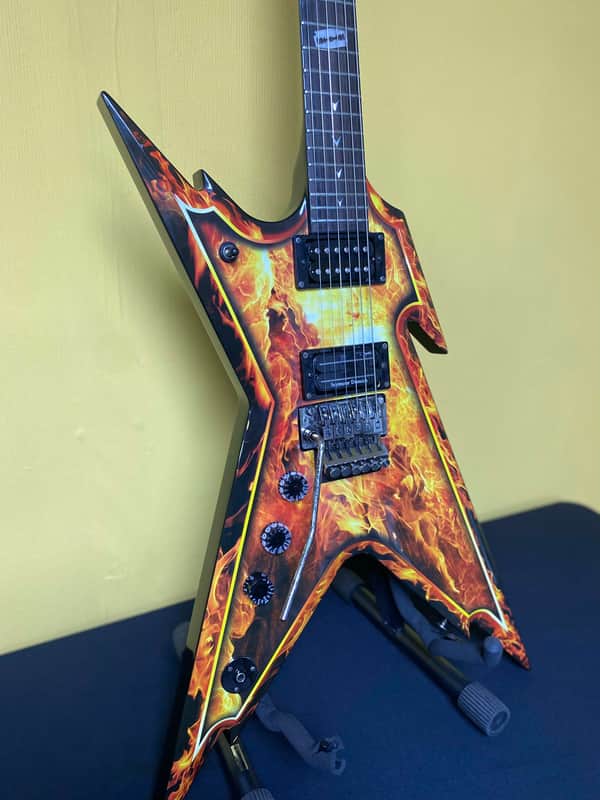 Dean Dime Razorback Explosion/Fire Finish & Hard Case - Floyd | Reverb