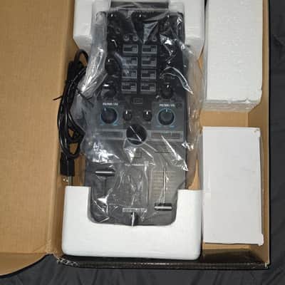 Reloop Mixtour Portable DJ Controller/Audio Interface 2010s - | Reverb