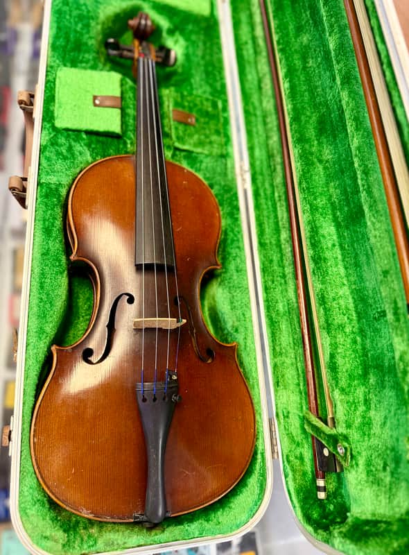 E. Martin Sagchsen Violin, Copy of Amati with Case and Bows - | Reverb