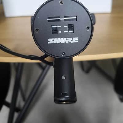 Shure SM7B Cardioid Dynamic Microphone - Present - Black | Reverb