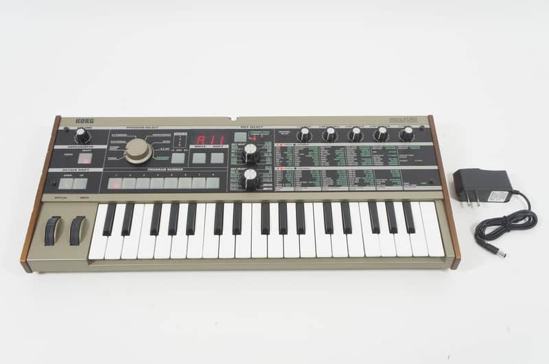 KORG microKORG Analog Modeling Keyboard Synthesizer Vocoder | Reverb
