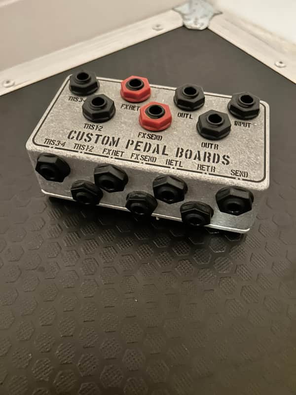Custom Pedal Boards PB7 Stereo Patch Box Incl. TRS sockets | Reverb UK