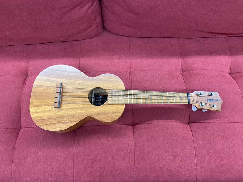 Kamaka Curly Hawaiian Koa & Mahogany Concert Ukulele | Reverb