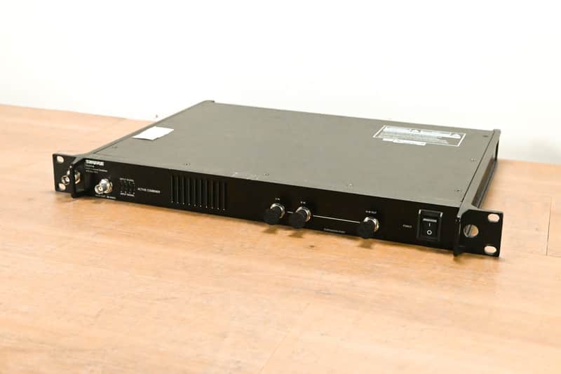 Shure PA821A Antenna Combiner for PSM Wireless Systems - | Reverb