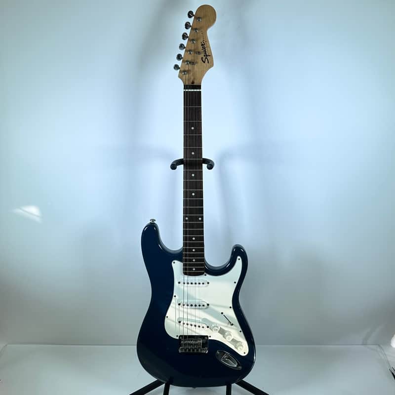 Squier Bullet Stratocater SQ-Bullet-BBl Electric Guitar | Reverb