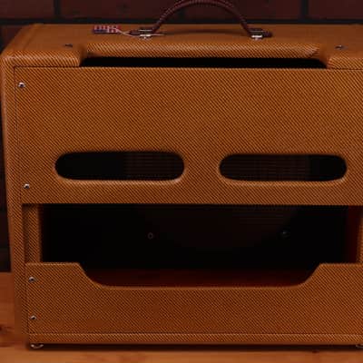 Narrow panel 5e3 Tweed Deluxe - Amber Shellac /Nitro Lacquer | Reverb