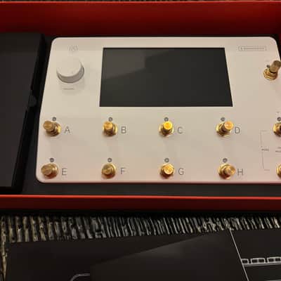 Neural DSP Quad Cortex 2025 - White/Gold | Reverb
