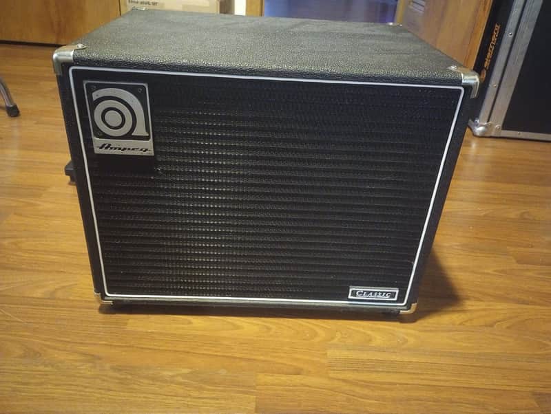 MADE IN USA SERIAL # DVVDS20016 AMPEG (300 WATT) SVT 12HE | Reverb