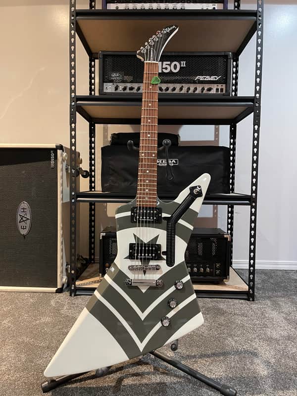 Gibson Jason Hook M-4 Sherman Explorer 2010s - White | Reverb Canada