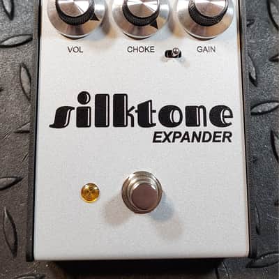 Silktone Expander Overdrive Distortion Fuzz Preamp | Reverb