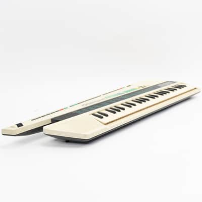 Yamaha SHS-200 FM Digital Keytar Keyboard w/ Power Supply – | Reverb