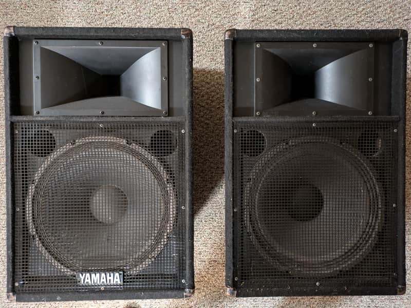 Yamaha S115 PA Speakers – Pair with Ultimate Stands included | Reverb