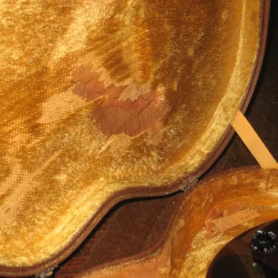 Univox Limited Edition, 2 pickup model in OHSC, Les | Reverb Sweden