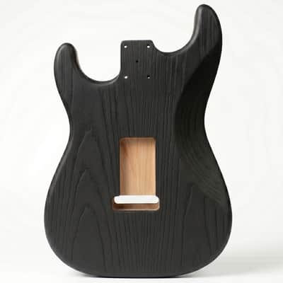 Stratocaster Guitar Body, Plasti di Matte Black,Stained Ash | Reverb