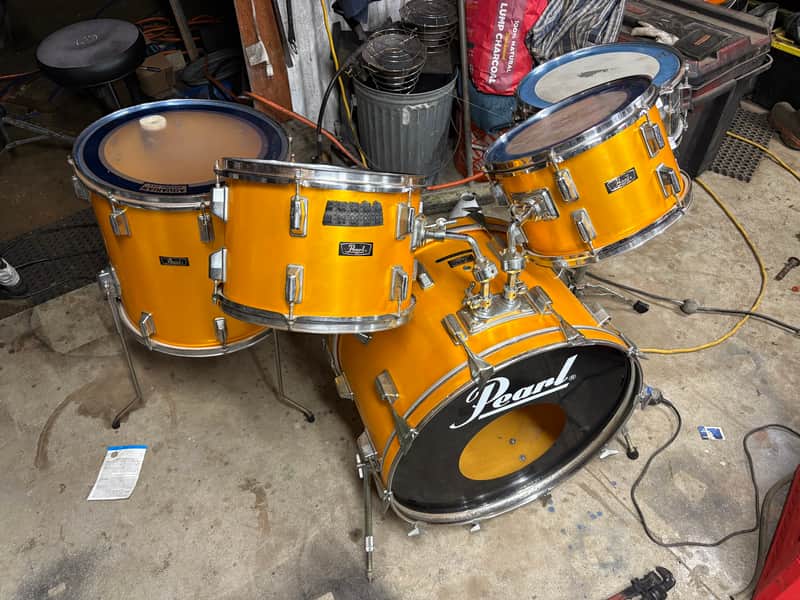 Pearl Fiberglass series 73’ to 76’ - Gold full fiberglass | Reverb