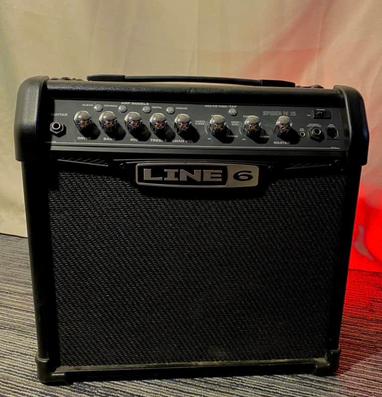Line 6 Spider IV 15 15-Watt 1x8" Digital Modeling Guitar | Reverb
