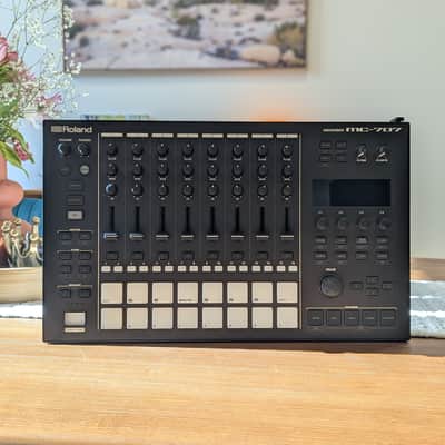 Roland MC-707 Groovebox (2019 - Present - Black) | Reverb