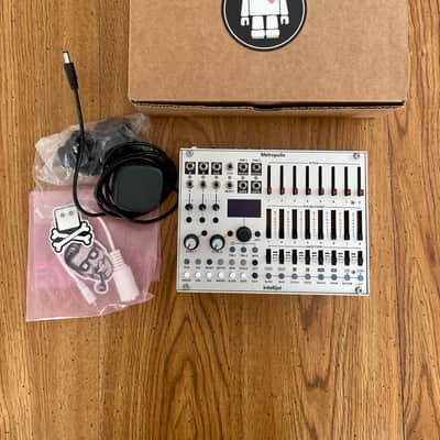 Intellijel Metropolix Solo - Desktop Multi-track Performance | Reverb