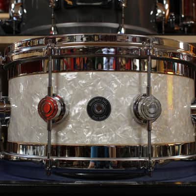 2008 DW 7x13 Collectors Series Edge Snare Drum in White | Reverb