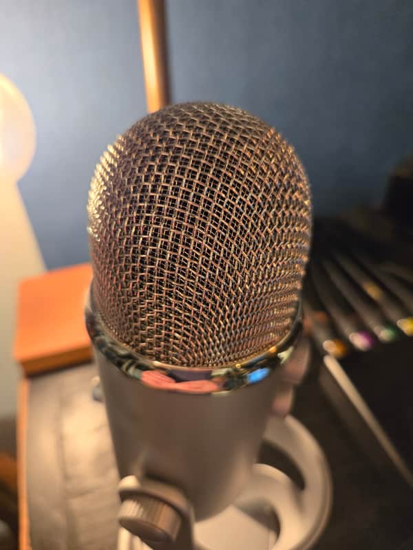 Blue Yeti Multipattern USB Microphone, MINT | Reverb