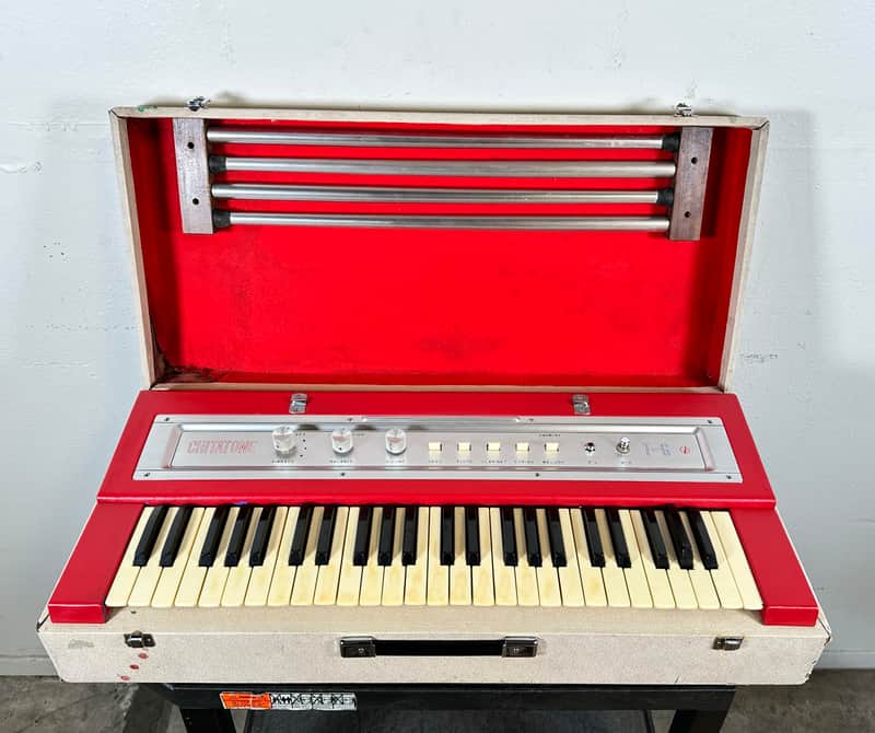 Vintage Red Chitatone T-6 Rare Japanese Organ Transistor | Reverb UK