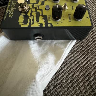 EarthQuaker Devices Ledges Tri-Dimensional Reverb | Reverb