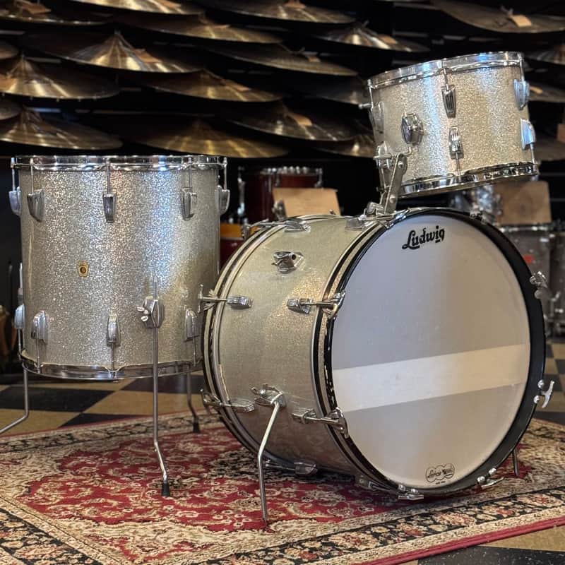 VINTAGE 1963 Ludwig Classic Outfit in Silver Sparkle | Reverb Canada