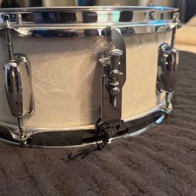 Slingerland Student deluxe 1960s - White marine pearl | Reverb