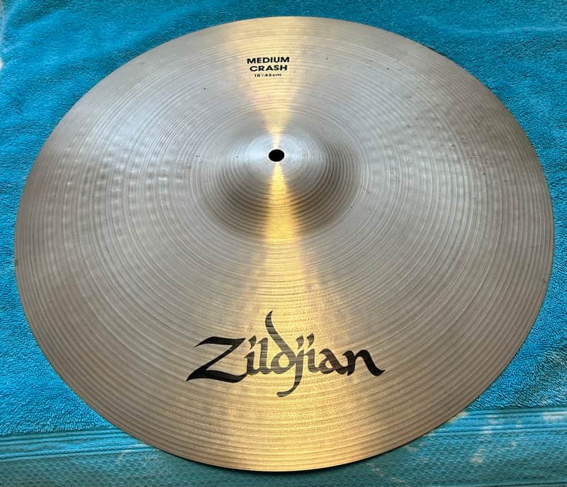 Zildjian A 18 Inch Medium Crash Cymbal, 1,599 Grams | Reverb