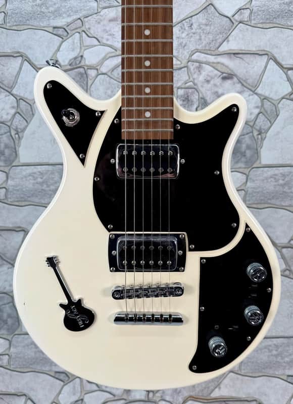 First Act Limited Edition Volkswagen Garage Master in White | Reverb