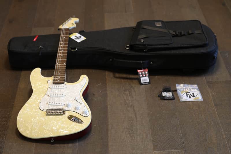 Dillon DPS-100P TA Strat Electric Guitar in Vintage White | Reverb