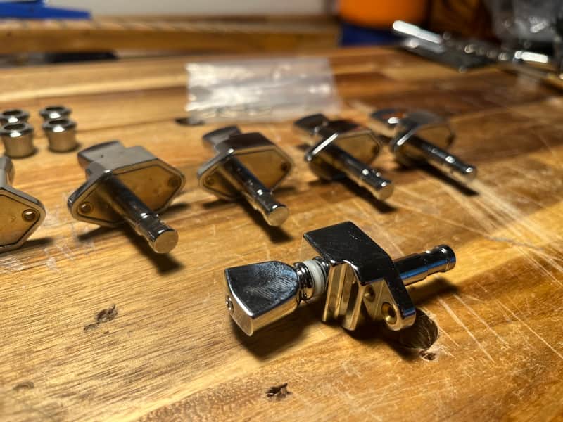 Allparts Firebird/banjo style tuners- Chrome | Reverb UK