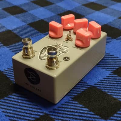 AC Noises AMA v.2 Reverb w/ Oscillator + Bit Crusher | Reverb