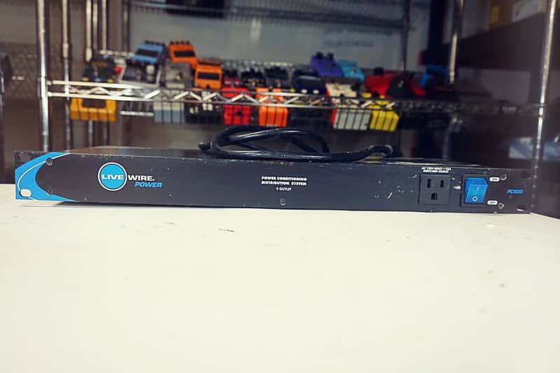 Live Wire PC900 9-Outlet Power Conditioner and Distribution | Reverb