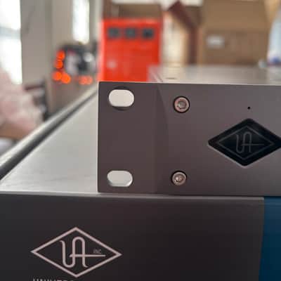 Universal Audio Apollo x8 Thunderbolt 3 Audio Interface | Reverb