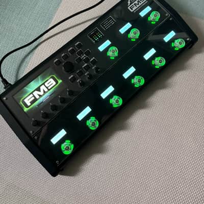 Fractal Audio FM9 Turbo Multi-Effects Processor + Screen | Reverb