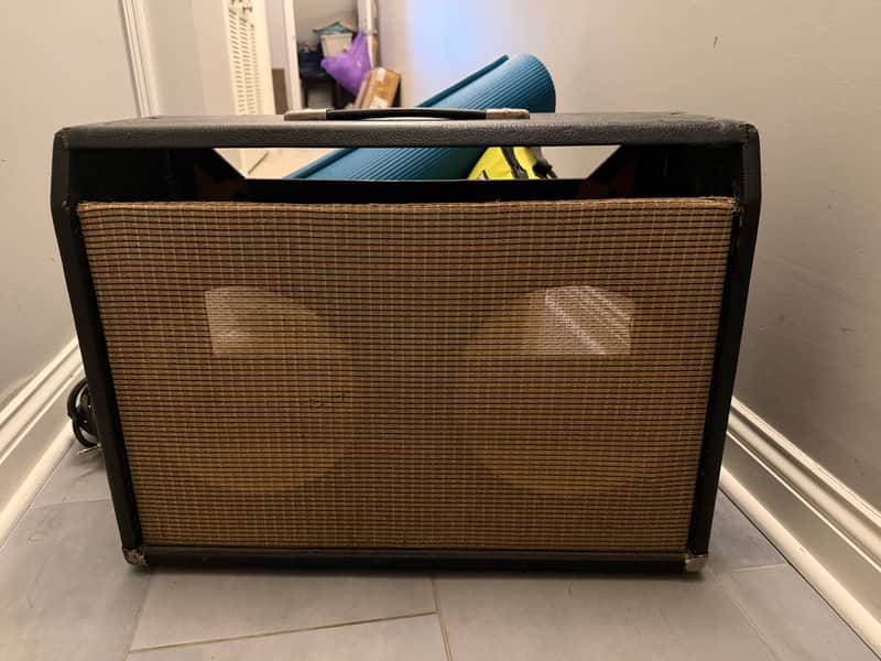 Fender Vibrolux Reverb 2x10 Cabinet – 1970s Silverface – | Reverb