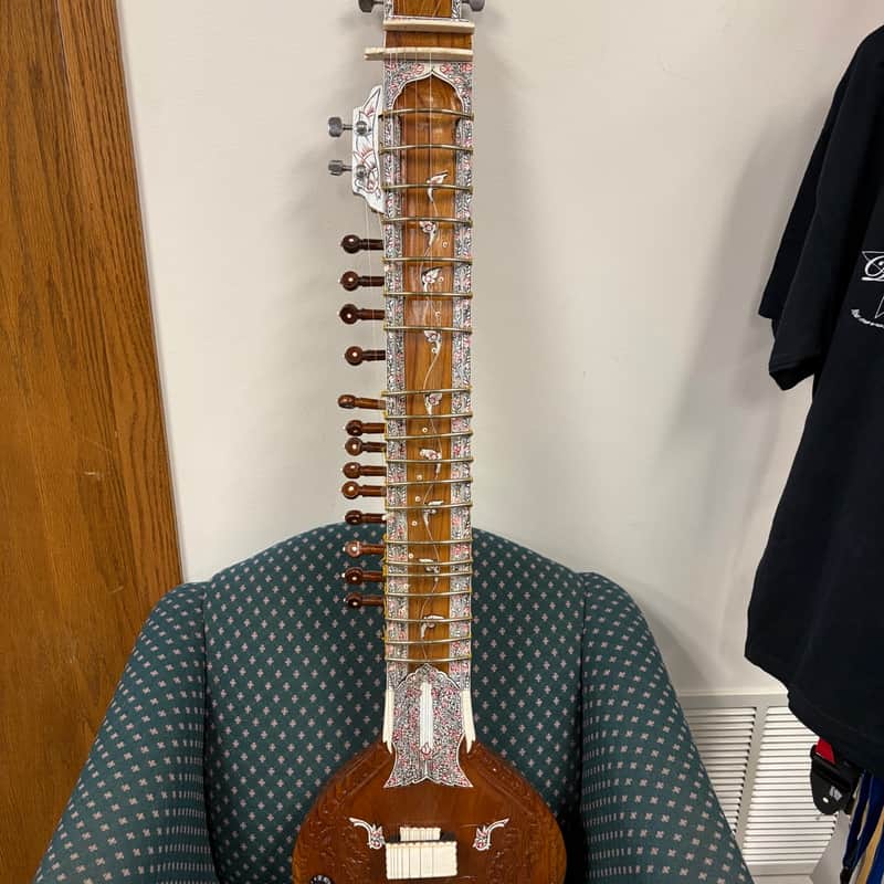 Indian Sitar with pickup and bag (used) | Reverb