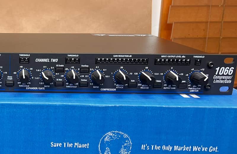 Nice DBX 1066 Dual-Channel Compressor / Limiter / -Unused In | Reverb