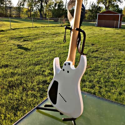Harley Benton 7 string fan fret - White | Reverb