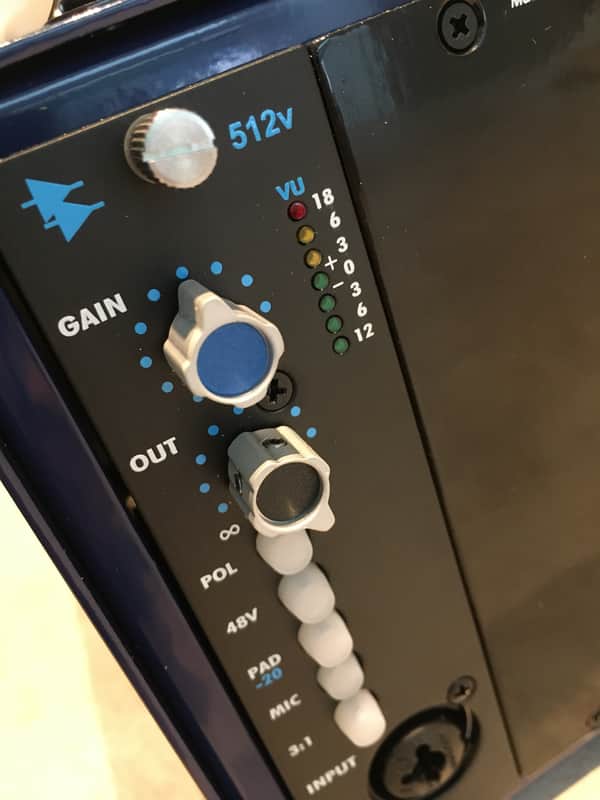 API 512V mic preamp in Radial Workhorse cube | Reverb France