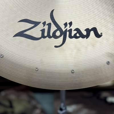 ZILDJIAN A0315 22" A ZILDJIAN SWISH KNOCKER WITH 20 RIVETS | | Reverb