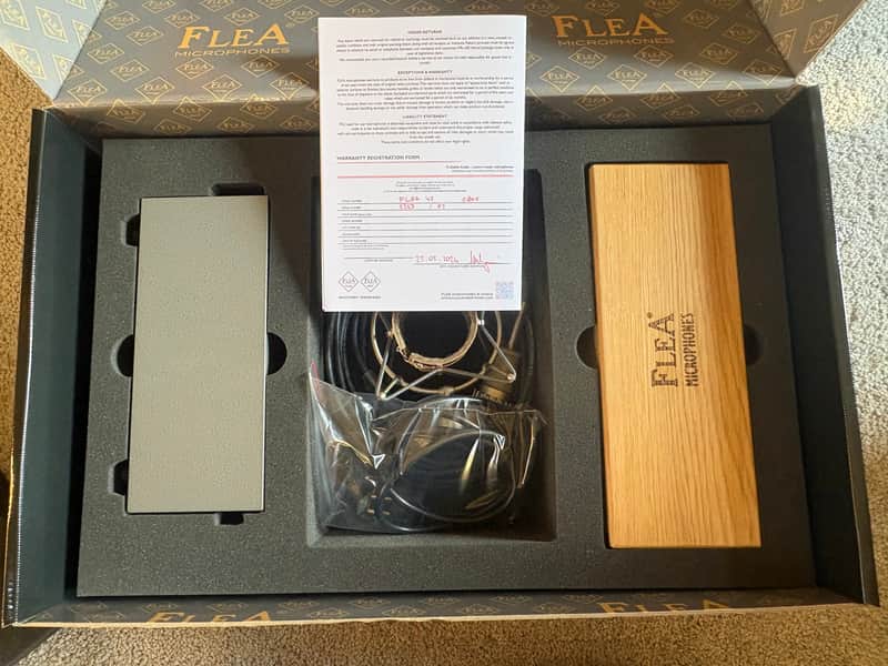 FLEA Microphones 47 | Reverb